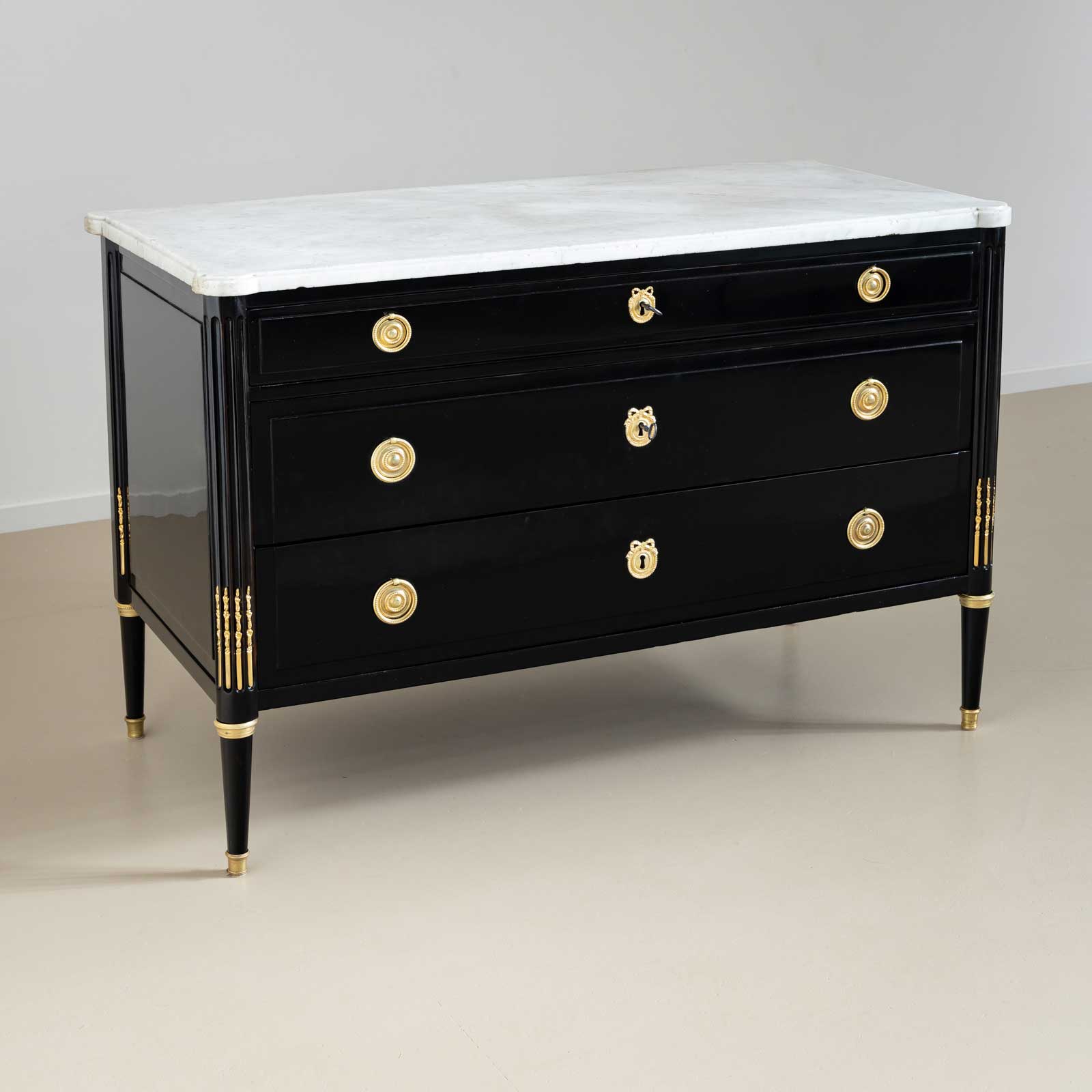 Directoire Chest of Drawers with white Marble Top, France circa 1800 ...